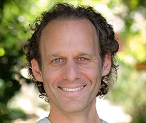 Content Image Jonathan Raymond – Lingo Live